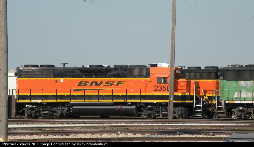 BNSF 2358 at murray yard north kansas city
